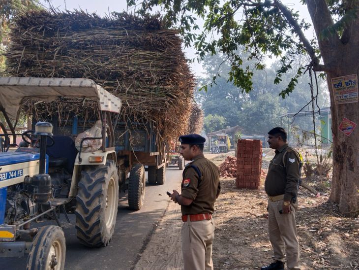 CO imposed fine on 5 overloaded sugarcane trolleys