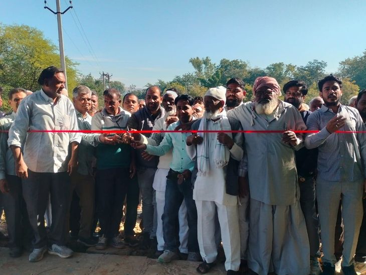 Inauguration of a dome worth Rs 5 lakh at Nikumbh cemetery