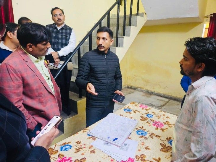 administration alert before cold Lucknow-DM-Vishakh-G-Rain-Basera ...
