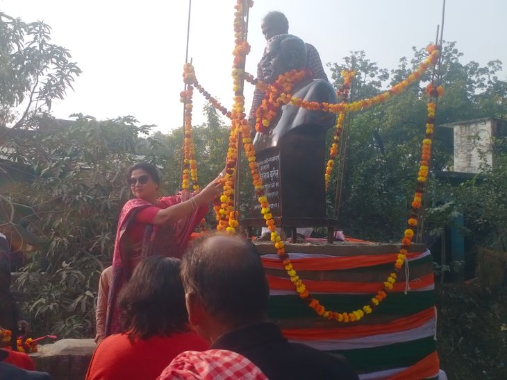Birth anniversary of Baijnath Kuril, the first MP of Rae Bareli