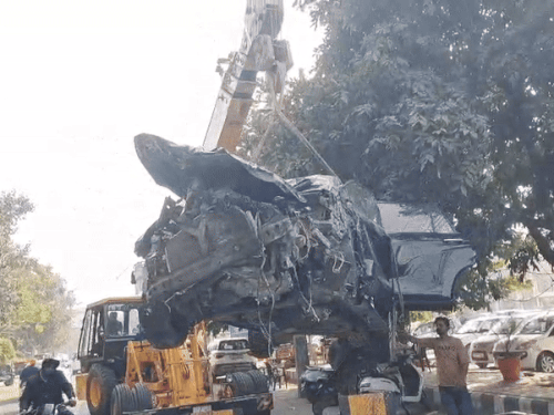 Ludhiana innova car accident dog sudden brake tuesday morning latest update