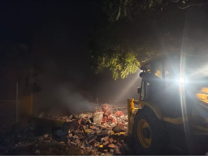 Gas cylinder explosion causes building collapse in Amethi