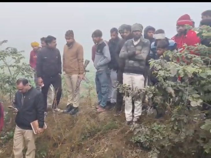 Half-burnt body of a woman found in a field in Chhibramau