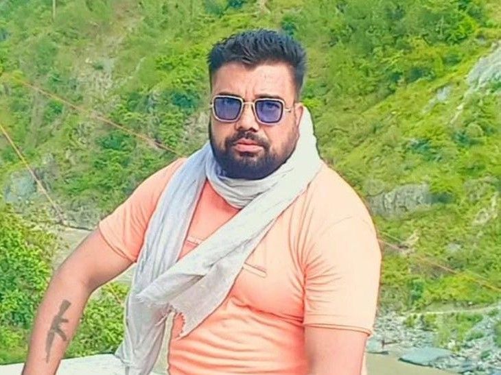The body of a young man was found in the Daurala forest.