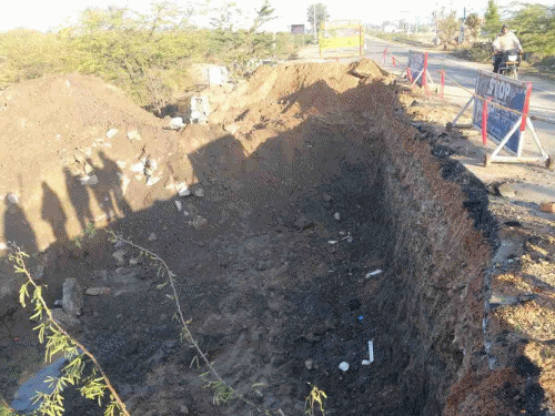 A young man fell into an 8-foot-deep pit in Dudu.