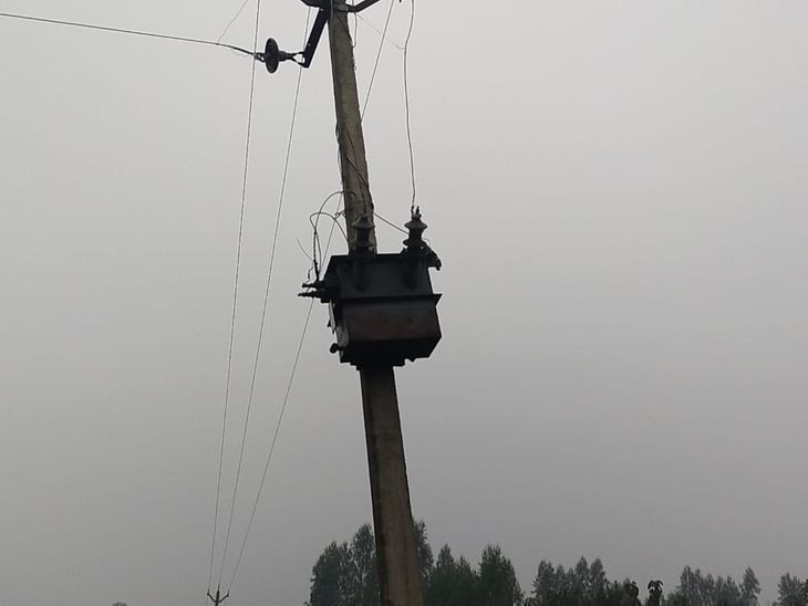 Transformer at Patkhauli intersection in Shravasti is faulty ...