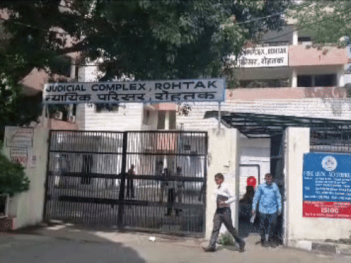 Rohtak court acquits murder accused Sampla Suman Advocate Harsh ...