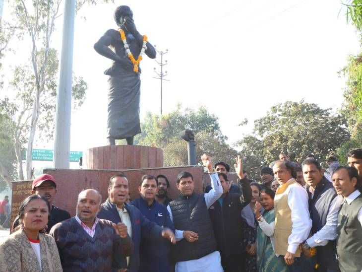Special drive launched for cleanliness of statues in the city