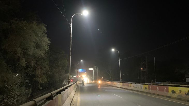 The day's mercury dropped by four degrees due to cold winds and reached ...