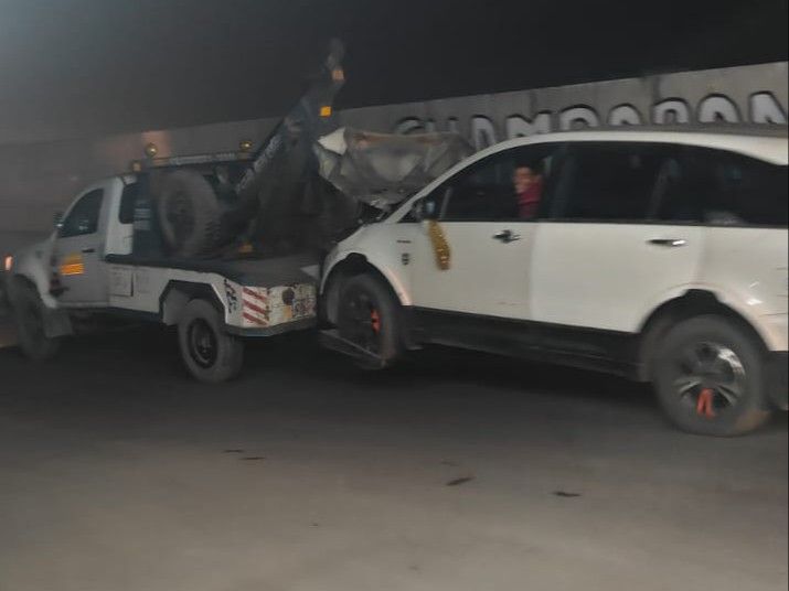 car collided with a tractor in Aurangabad; two people sustained minor ...
