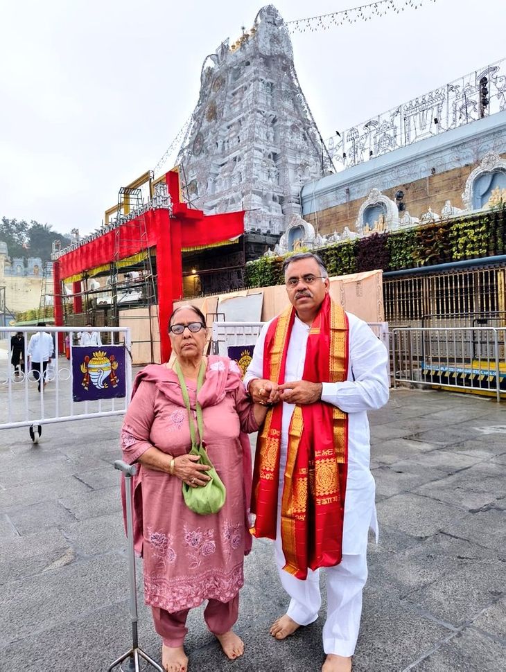 BJP General Secretary Chugh paid obeisance at Tirupati Balaji. | भाजपा ...