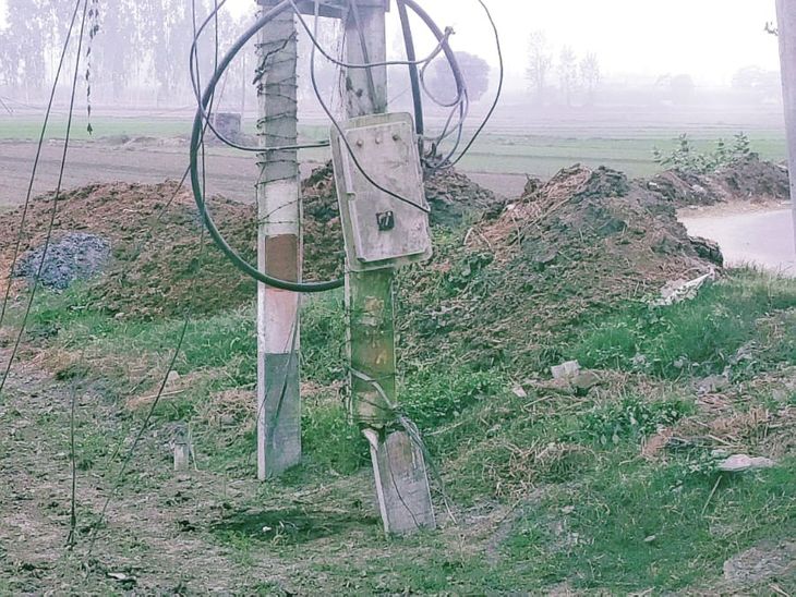 Transformer on broken pole in Pathanpura
