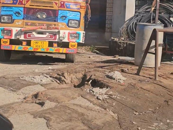 The newly built culvert collapsed under the weight of the truck.