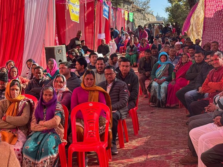 60 complaints resolved on the spot in Chamoli camps | चमोली शिविरों में ...