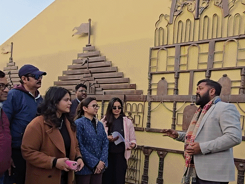 Lucknow Darshan bus route and fare update | Lucknow Tourist places ...