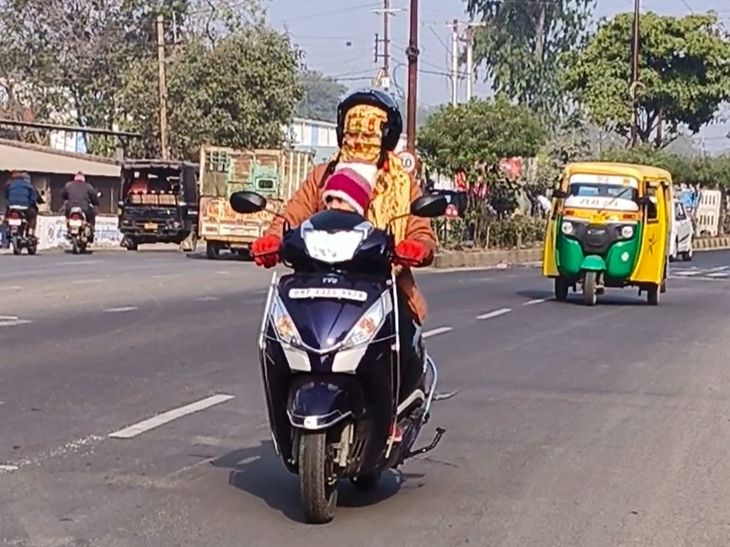 The weather cleared up in Ratlam, the sun shone.