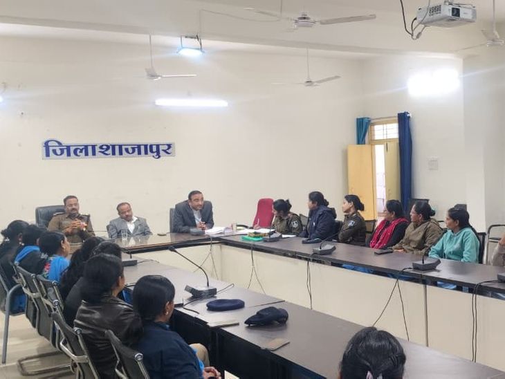 Shajapur police given special training on crimes against women