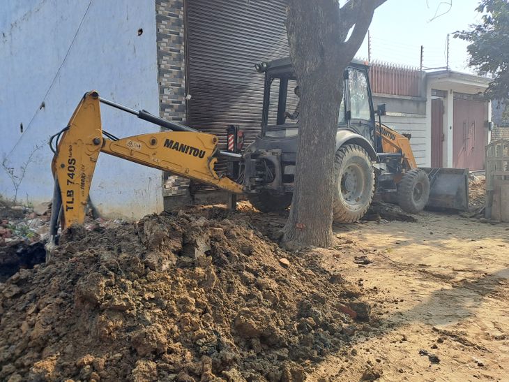 Mursan Encroachment Removal for Drain Construction | Excavator Used