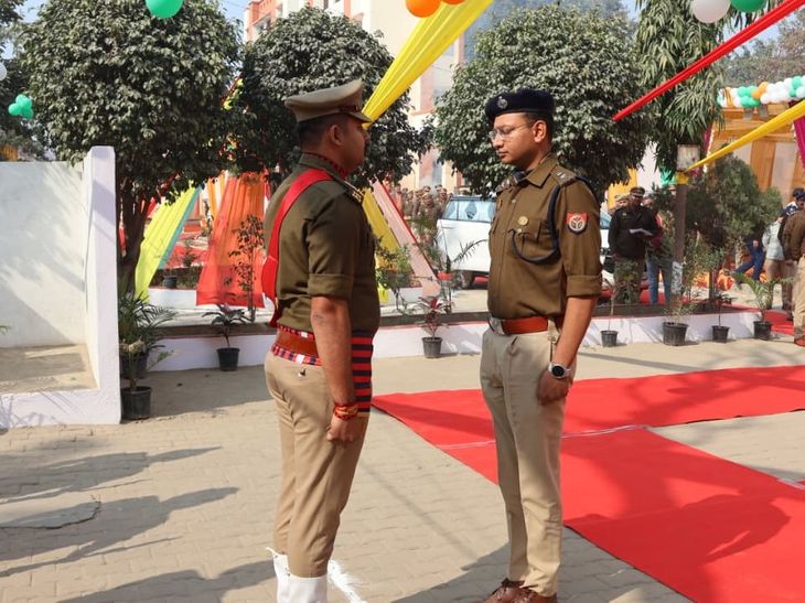 SSP Mathura Inspects Police Station Jamunapar | Mission Shakti, Cyber ...