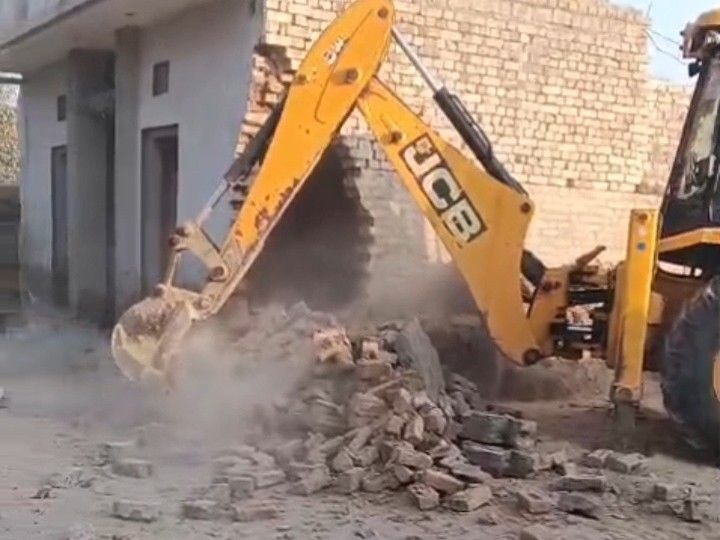 Sirsa House Demolished Occupied Razed Khariya Village Raniyan Court ...