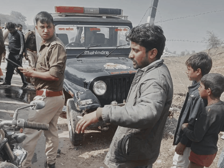 Badousa Expressway Accident: Police Jeep & Bike Collision; 3 Injured ...