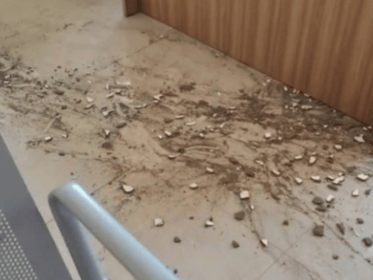Burhanpur New Tehsil Building Plaster Falls After 15 Days