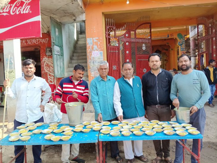 Lalji Mandir Bansi: Khichdi Prasad, Ram Raja Sarkar Darshan