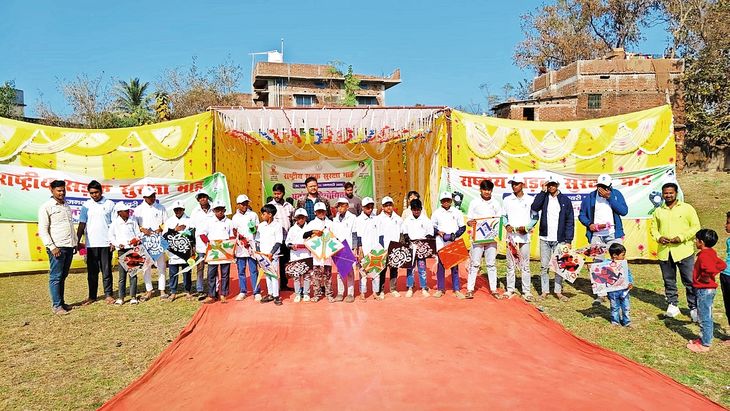 Kite competition organised to create awareness about road safety