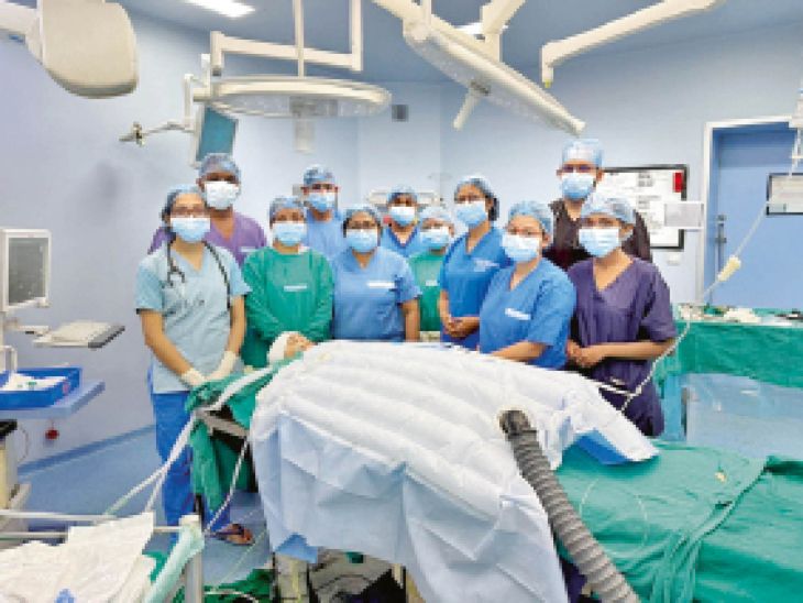 A 4-year-old girl underwent cochlear implant surgery in both ears at ...