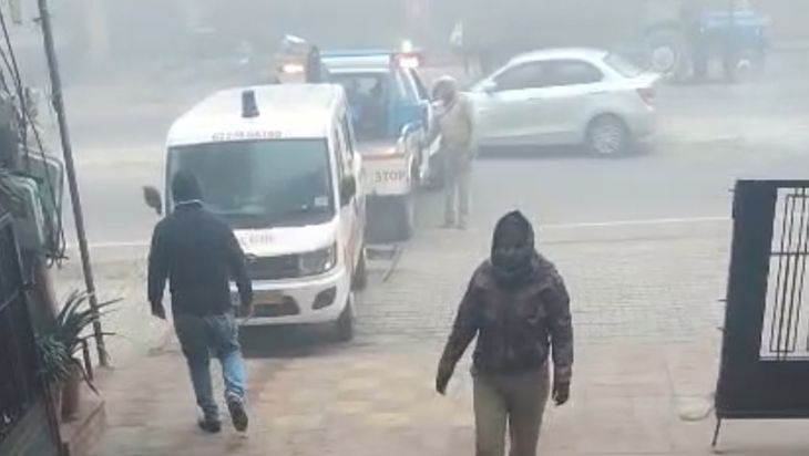 What kind of high security is this? An ambulance was even towed away ...