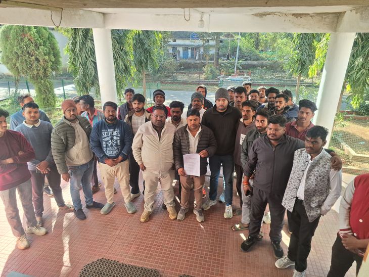 Balrampur: FIR Demand Against Akanksha Toppo for Minister Ramvichar ...