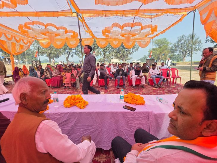 Kaushambi Congress Alleges BJP Govt Failure in Manrega Bachao Campaign