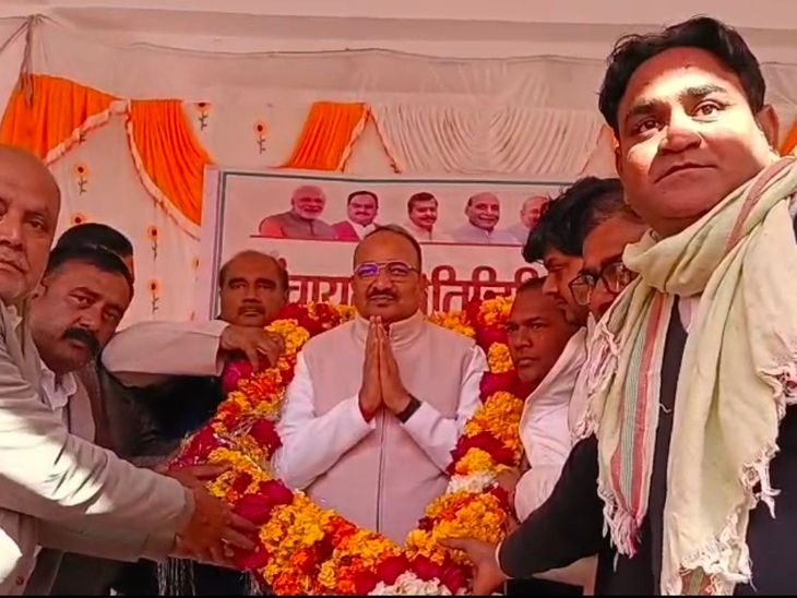 Raebareli Minister Dinesh Singh Gears Up for Panchayat, MLC Polls