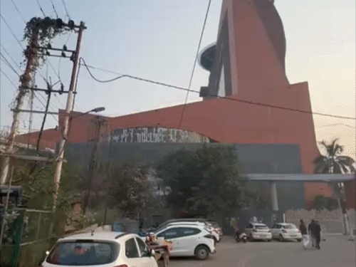 LDA Office Traffic Relief Near; JPNIC Parking Plan Unclear