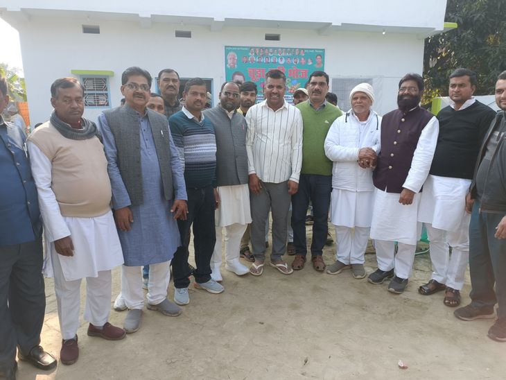 People of the Grand Alliance gathered at the Dahi Chuda feast of the ...