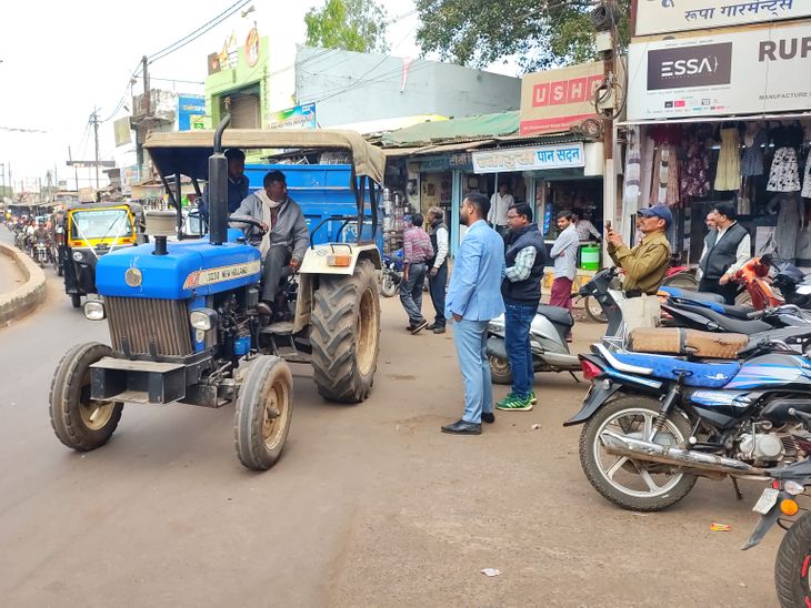 Seoni Malwa SDM Vijay Rai Leads Encroachment Removal Drive