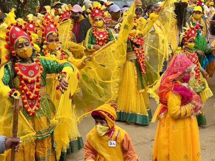 Dayalbagh Celebrates Basant Panchami With Cultural Performances & New ...