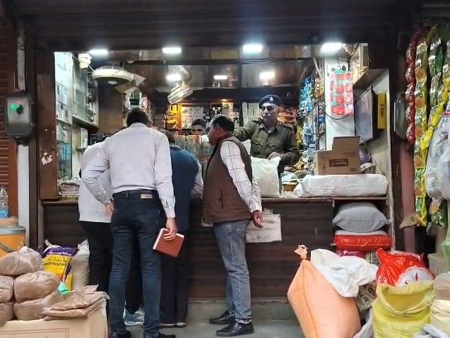 Khargone Drug Pill Seizure | Health Dept Joint Action