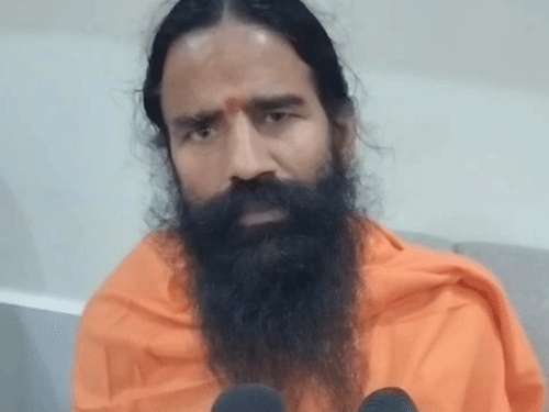 Ayodhya Yoga guru Baba Ramdev arrives in Ayodhya, receives a grand ...