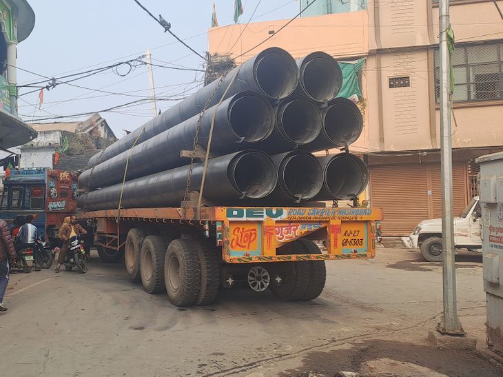 Pathari Road Traffic Jam | Khurai Truck Stuck 10 Hours