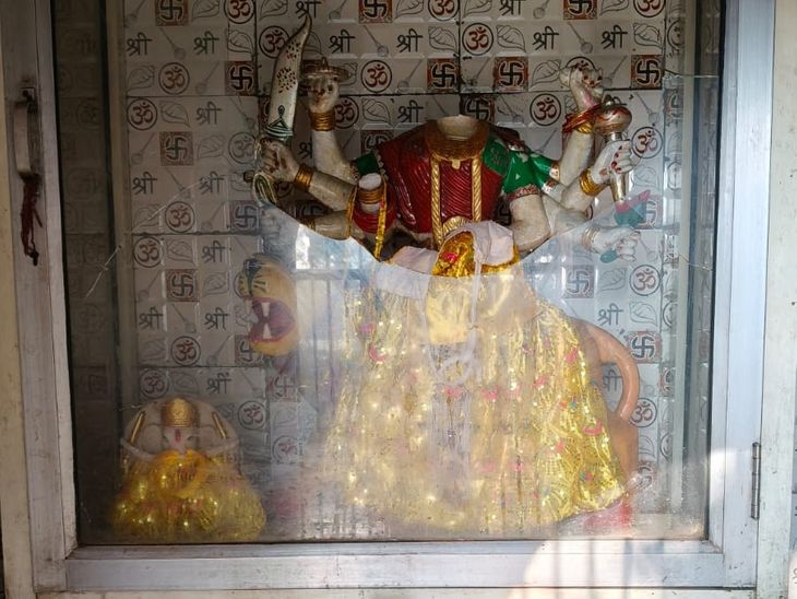 Sisoli Shiv Mandir Statue Damaged | Villagers Protest Police Inaction