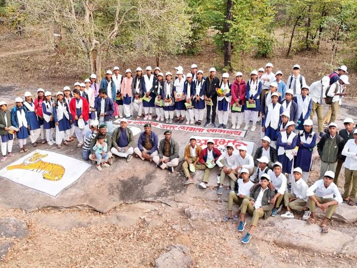 Balaghat School Children Learn Natures Importance & Take Wildlife Oath