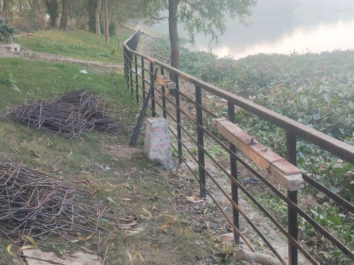 Barabanki Bhaghar Lake Safety Railing Installed | Tourism Boost