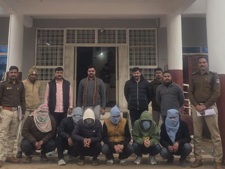 UP: 22 Bookies Gang Busted in Online Betting Bust; Rs 15 Lakh Cash Seized