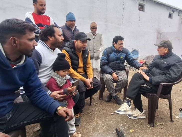 Actor Idris Malik Meets Minister in Bilaspur, Offers Condolences