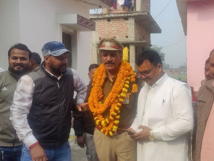 ITBP Jawan Mahendra Pratap Honored in Gola, Gorakhpur After 40 Years ...