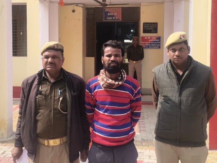 Babina Police Arrest Two Warrant Accused | Court Jhansi