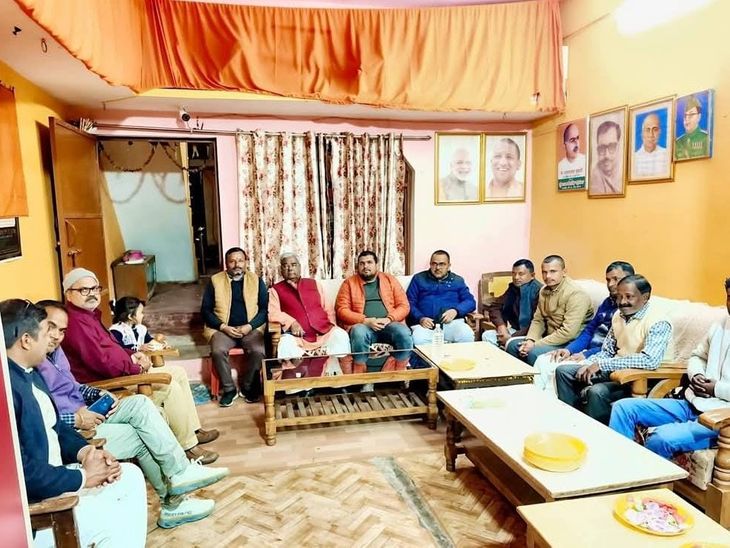 Bahraich: Former MP Akshay Ver Lal Gond Attends Condolence Meet