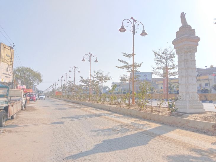 Varanasi Kashi Dwar Inauguration: Religious Idols, Artistic Gates ...