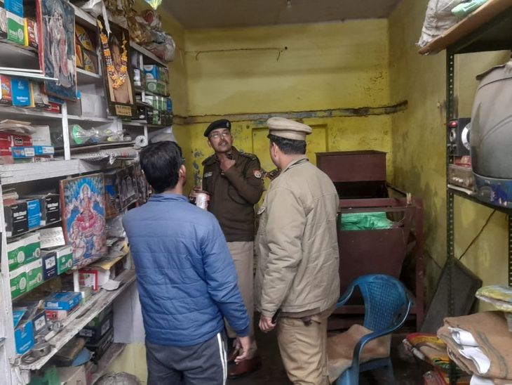 Hapur City SP Leads Kite Shop Raid | Chinese Manjha Search